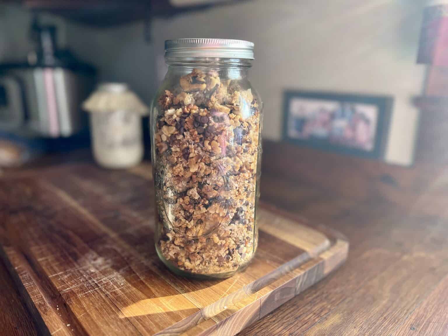 Easy Sourdough Discard Granola (Crunchy Recipe)