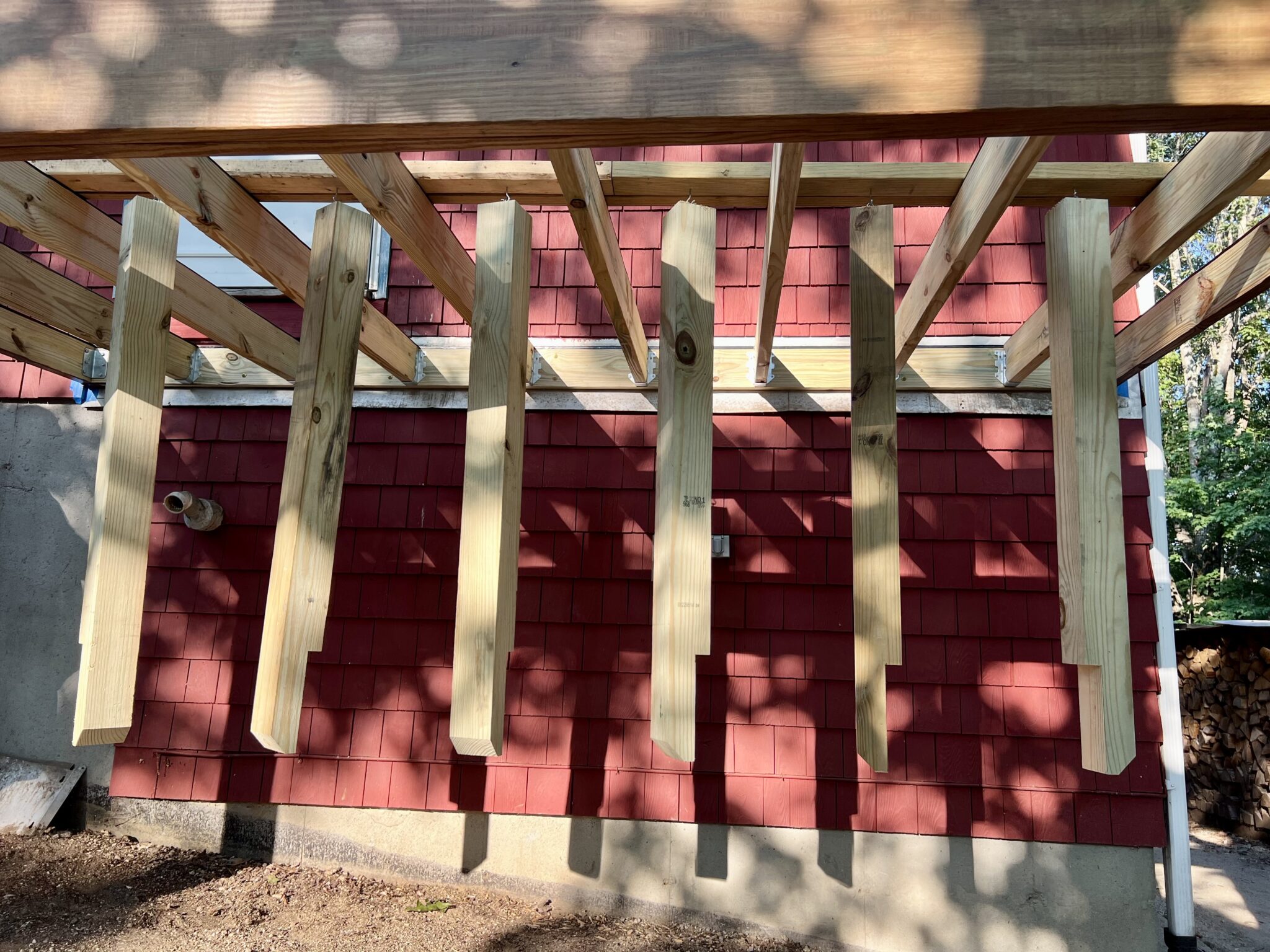 Beautiful DIY Trex Decking + Cattle Panel/Hog Wire Railing
