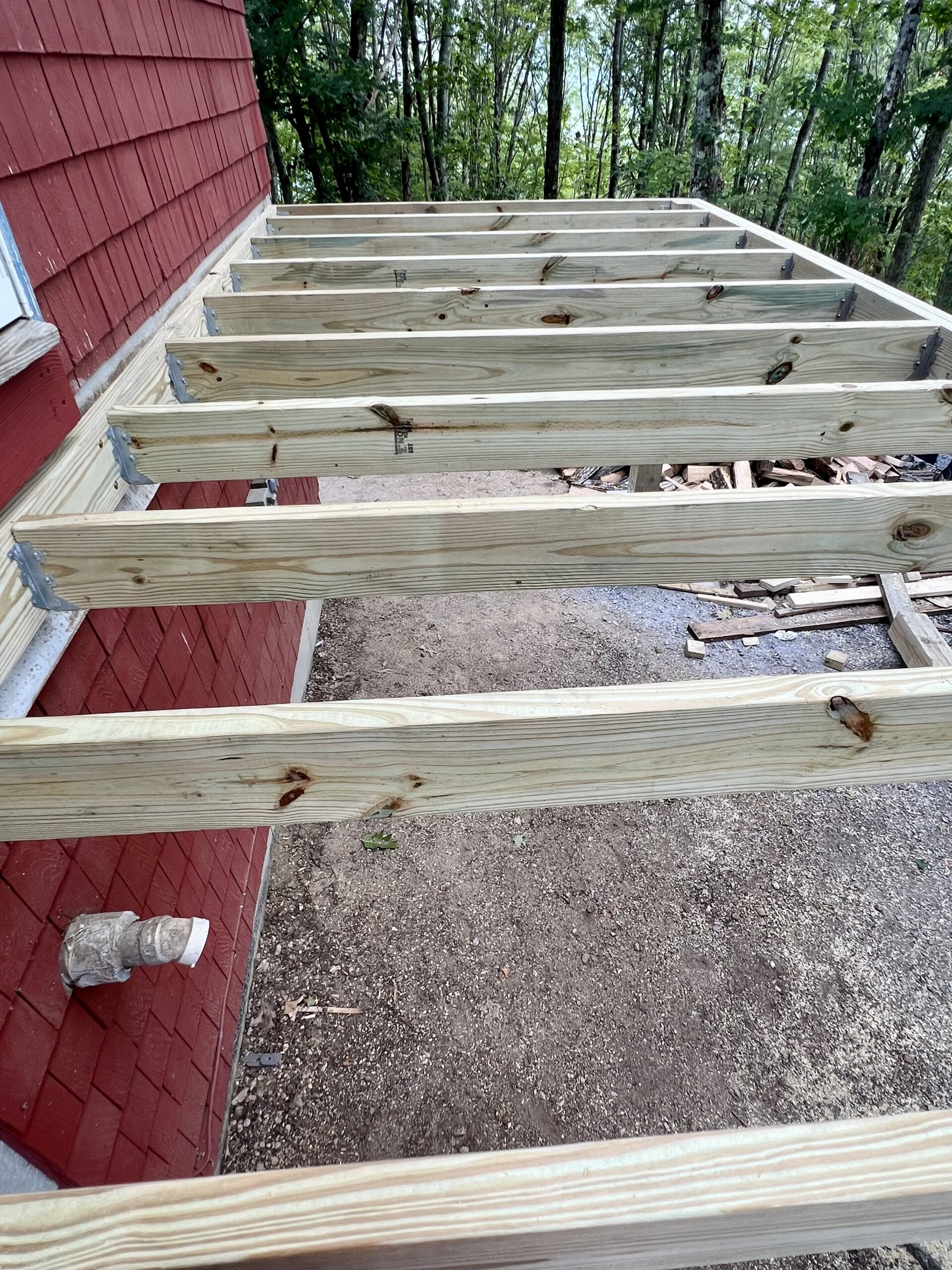 Beautiful DIY Trex Decking + Cattle Panel/Hog Wire Railing